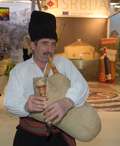 Stari muzicki instrumenti